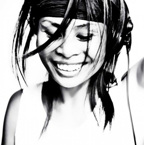 Interview with DJ Nakadia: "I love electronic music that is produced ...