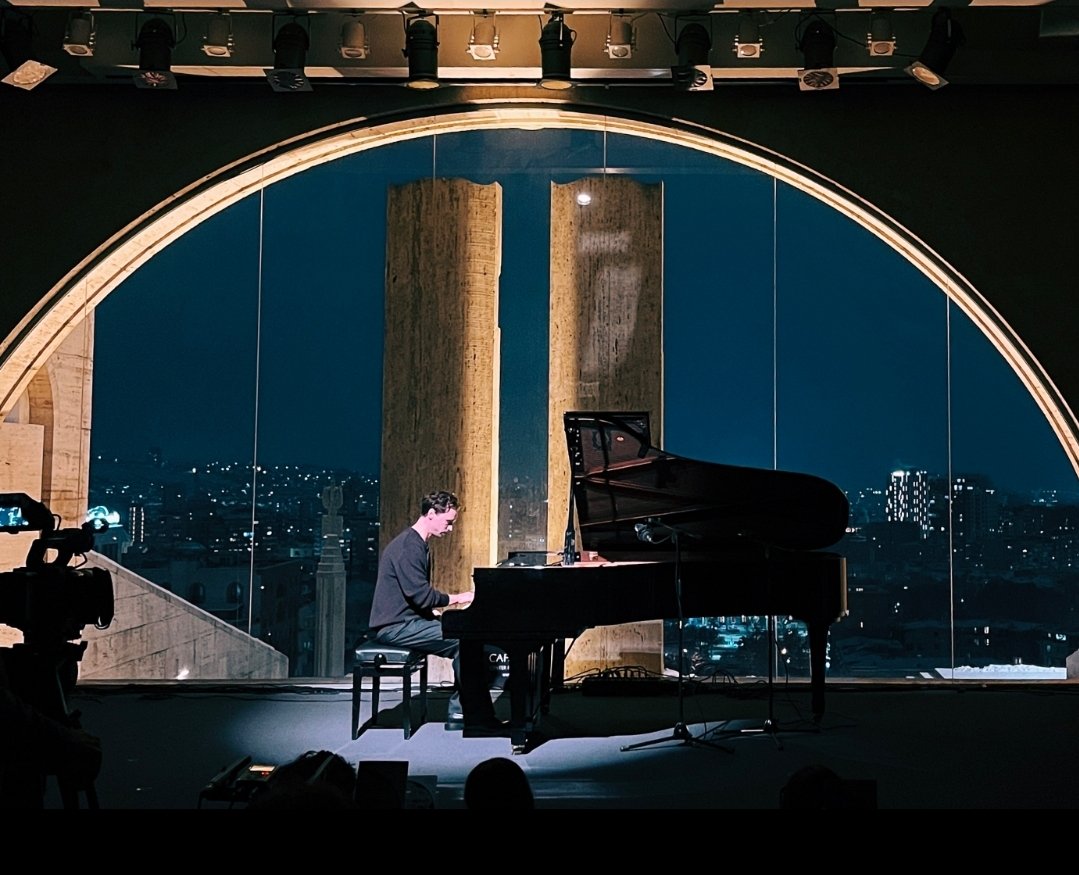 Alex Solely – First Concert at the Belgrade Philharmonic • STILL IN ...